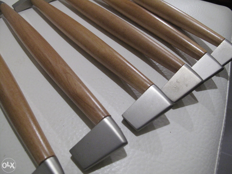 RUCKE ZA NAMJESTAJ - Namještaj po mjeri - OLX.ba