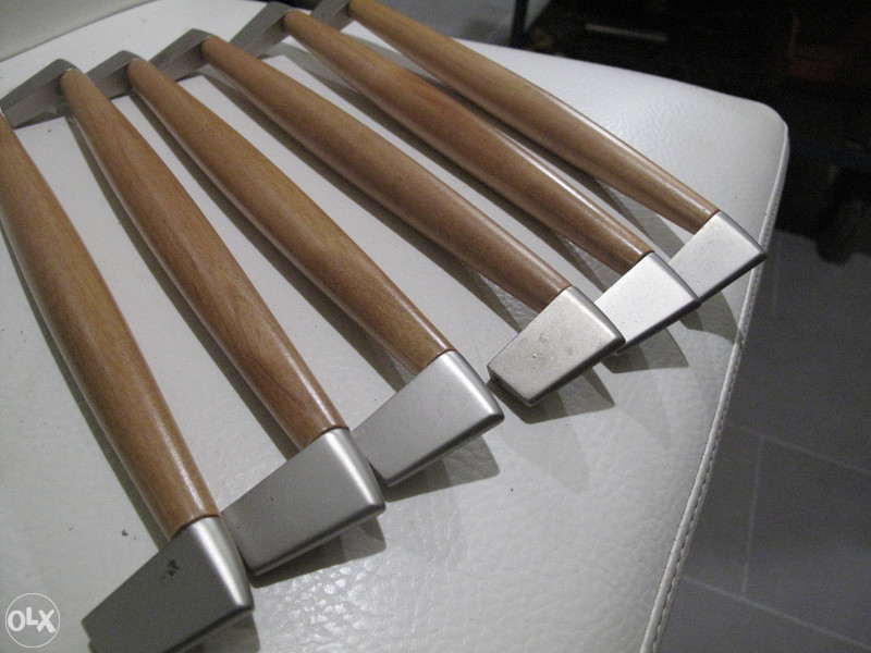 RUCKE ZA NAMJESTAJ - Namještaj po mjeri - OLX.ba