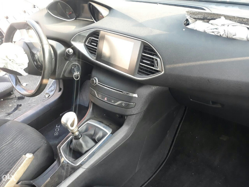 Peugeot 308 1.6 HDI 15g kar dijelovi motor AE 004/19 - Automobili u dijelovima - OLX.ba