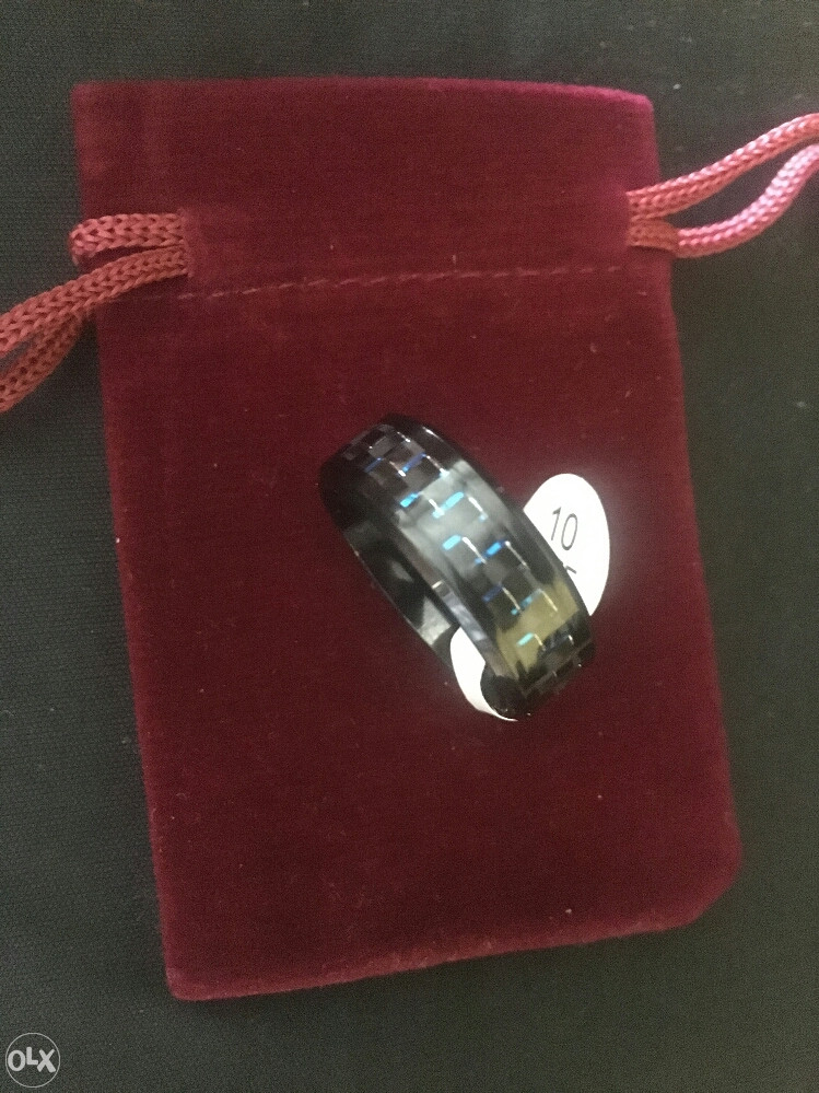 Prsten muski karbonska vlakna 1x - Prstenje - OLX.ba