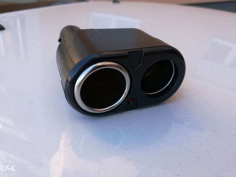 Razvodnik za utičnicu upaljača za auto - Razvodnici paljenja - OLX.ba