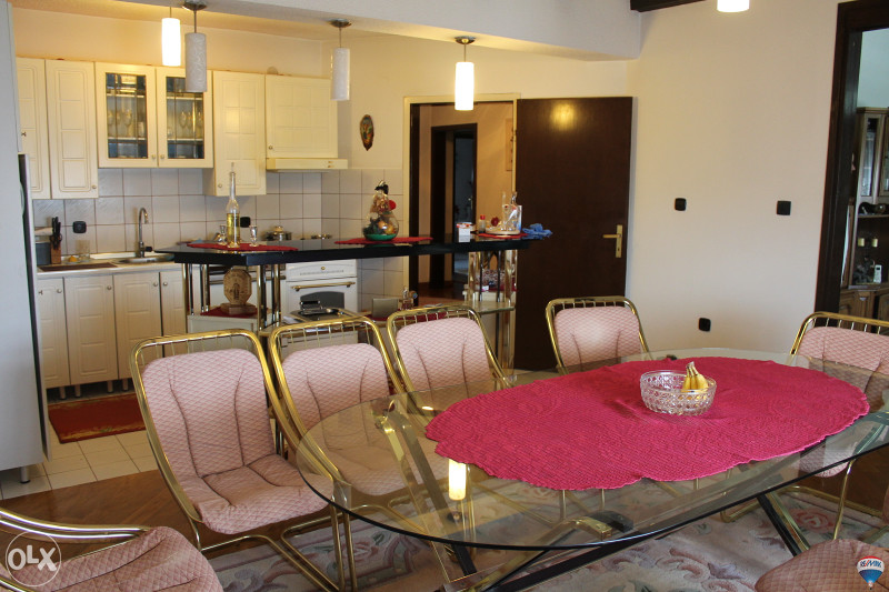 Višenamjenski objekat od 900m2 na frekventnoj lokaciji - Poslovni ...