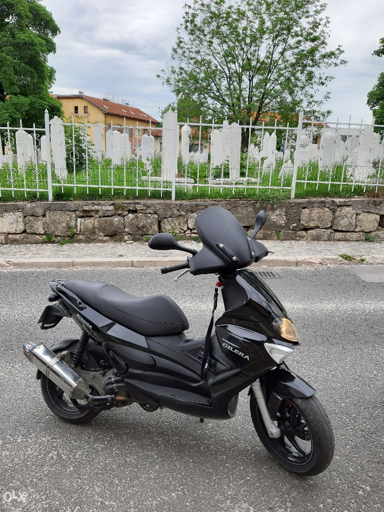 Piaggio Gilera Runner Runer ST125 125 TEK REGISTROVAN - Motocikli - OLX.ba