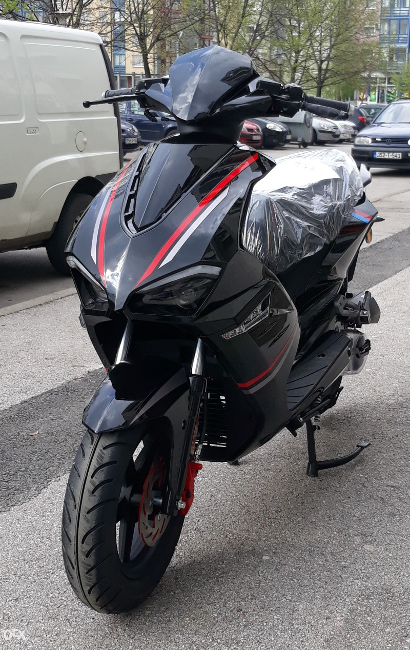 Skuter motocikl motor ROCKET 50 JOYRACE KEEWAY 2022g - Motocikli - OLX.ba