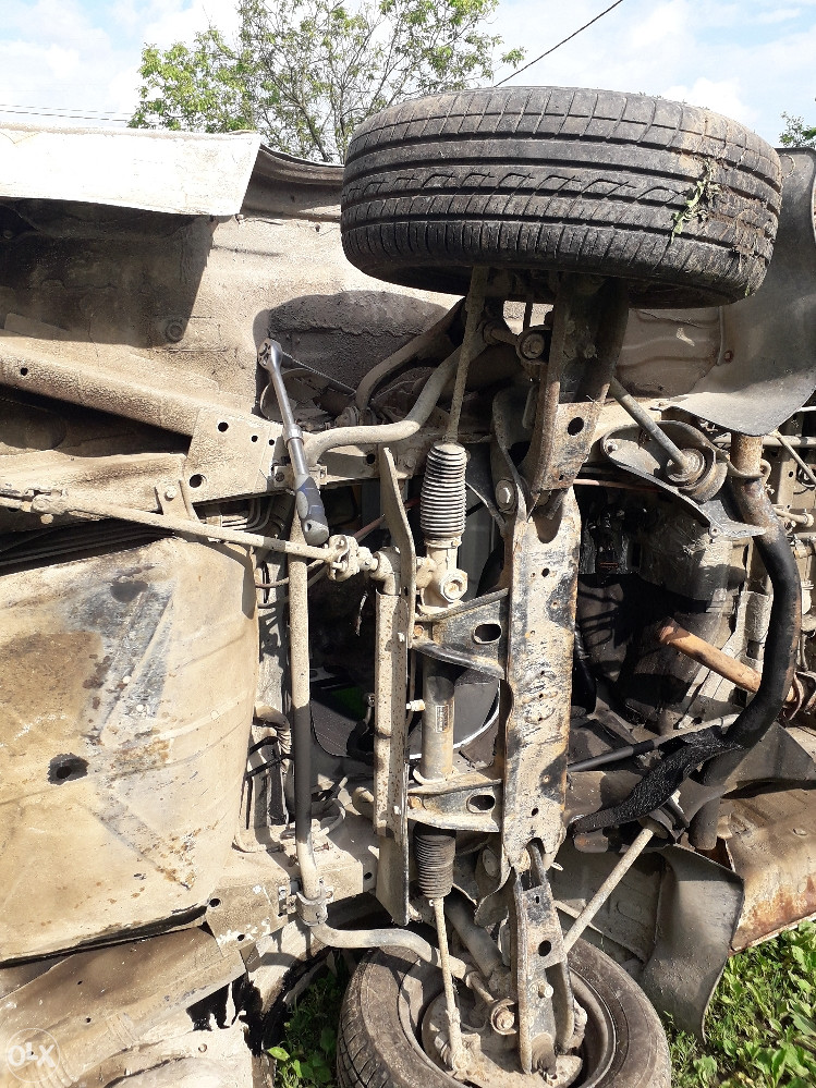 Prednji trap Hyundai H 100 - Osovine/Mostovi za automobile - OLX.ba