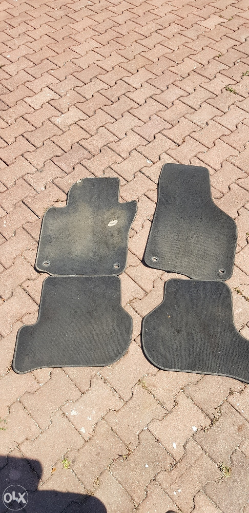 Patosnice golf 5 original - Patosnice i podmetači za automobile - OLX.ba