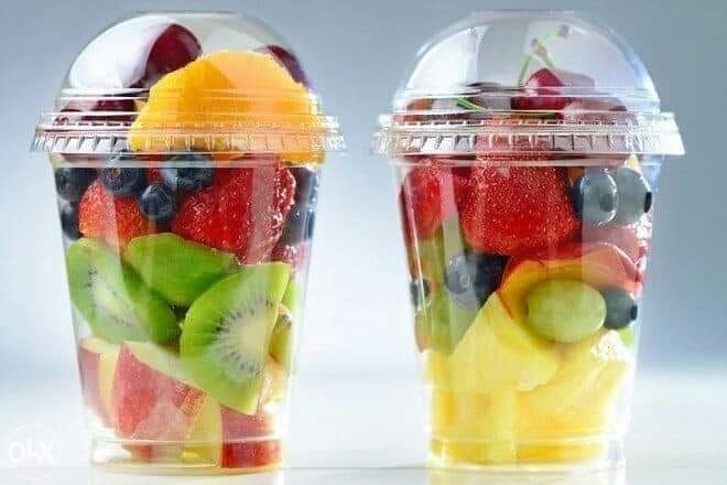 Plasticne case 260 ml sa poklopcem - Čaše - OLX.ba