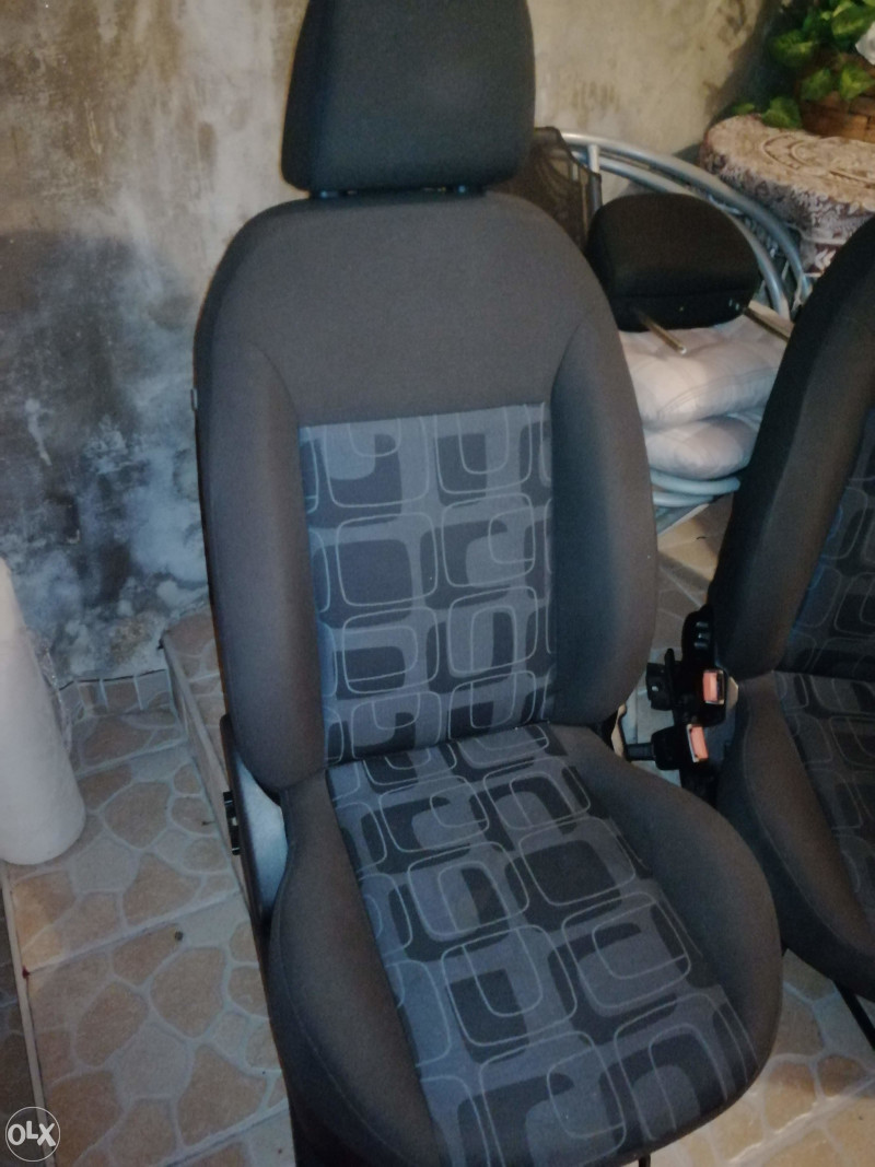 Sjedišta za Ford Fiestu - Sjedišta - OLX.ba