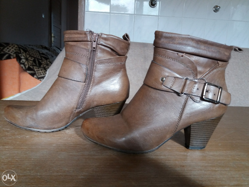 Zenske gleznjace RETRO - Cipele i Gležnjače - OLX.ba