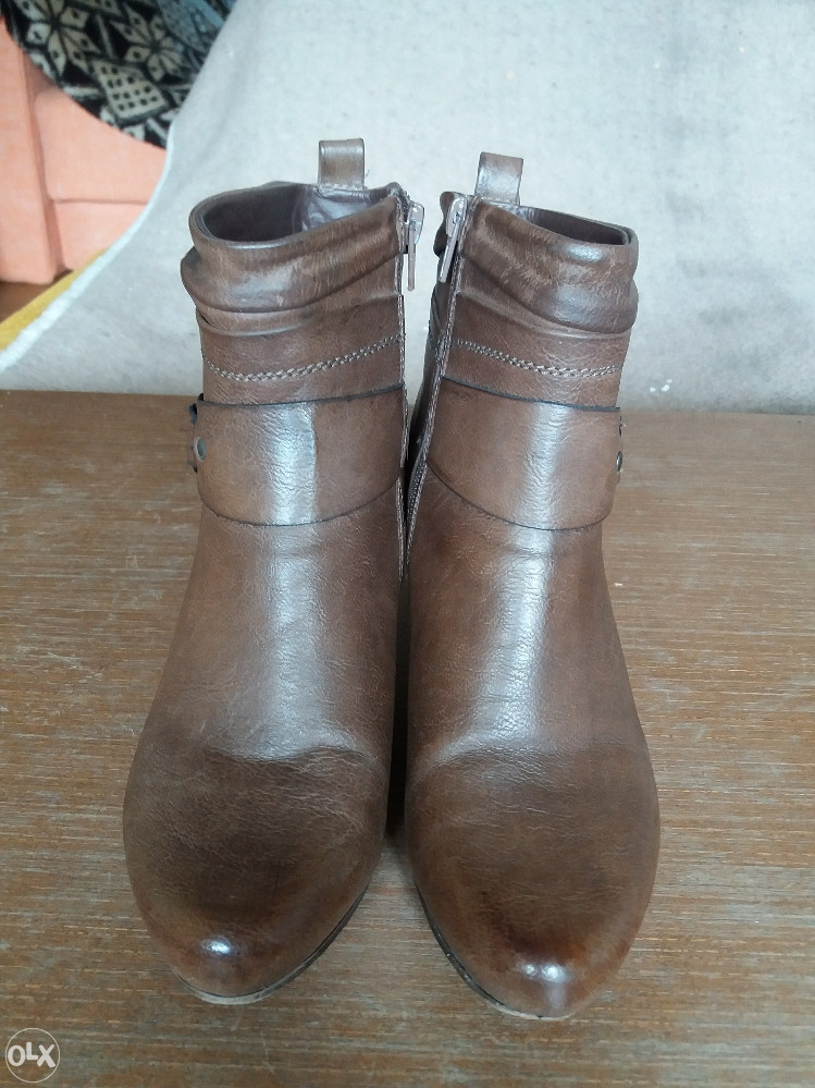 Zenske gleznjace RETRO - Cipele i Gležnjače - OLX.ba