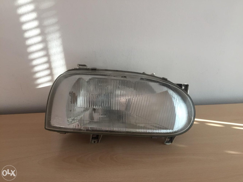 Far za Golf 3 - Farovi i Štopke - OLX.ba