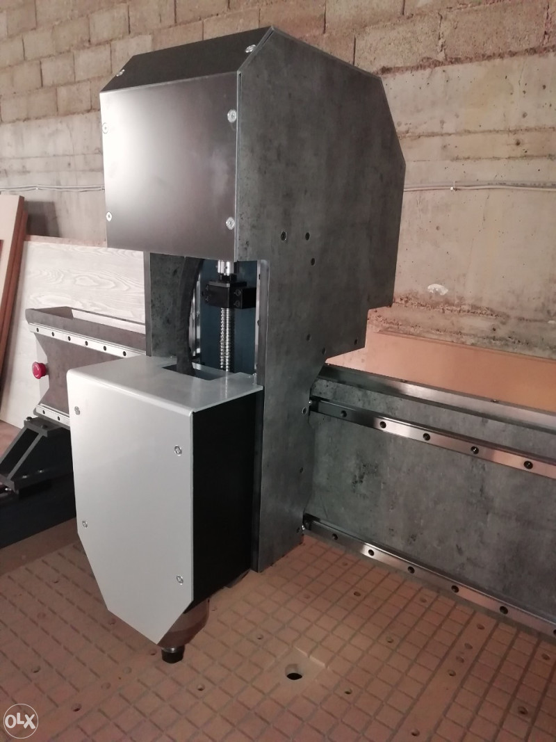 CNC masina, glodalica, router za obradu drveta - Strug/Glodalice ...