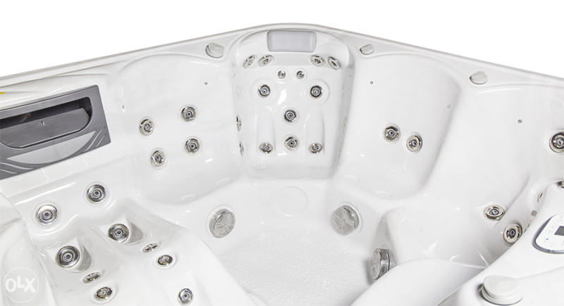 HIDROMASAŽNA KADA VENUS - Jakuzzi - OLX.ba