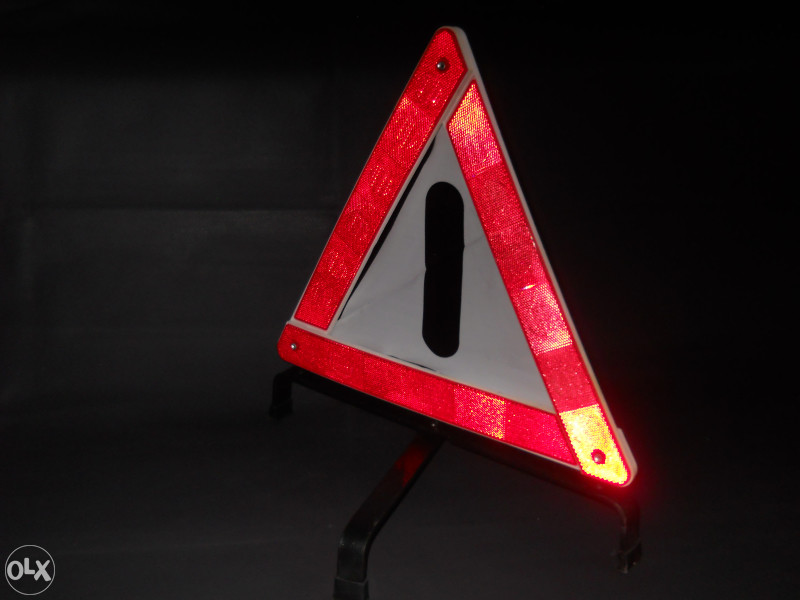Trokut za auto - Alat i pribor - OLX.ba