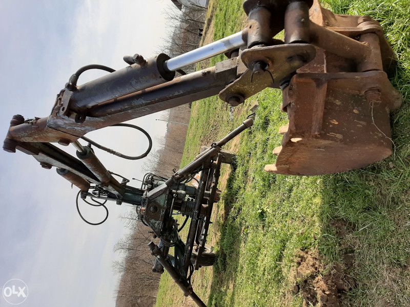 Traktorski rovokopac skip bager kombinirka gajfer - Priključci i oprema ...