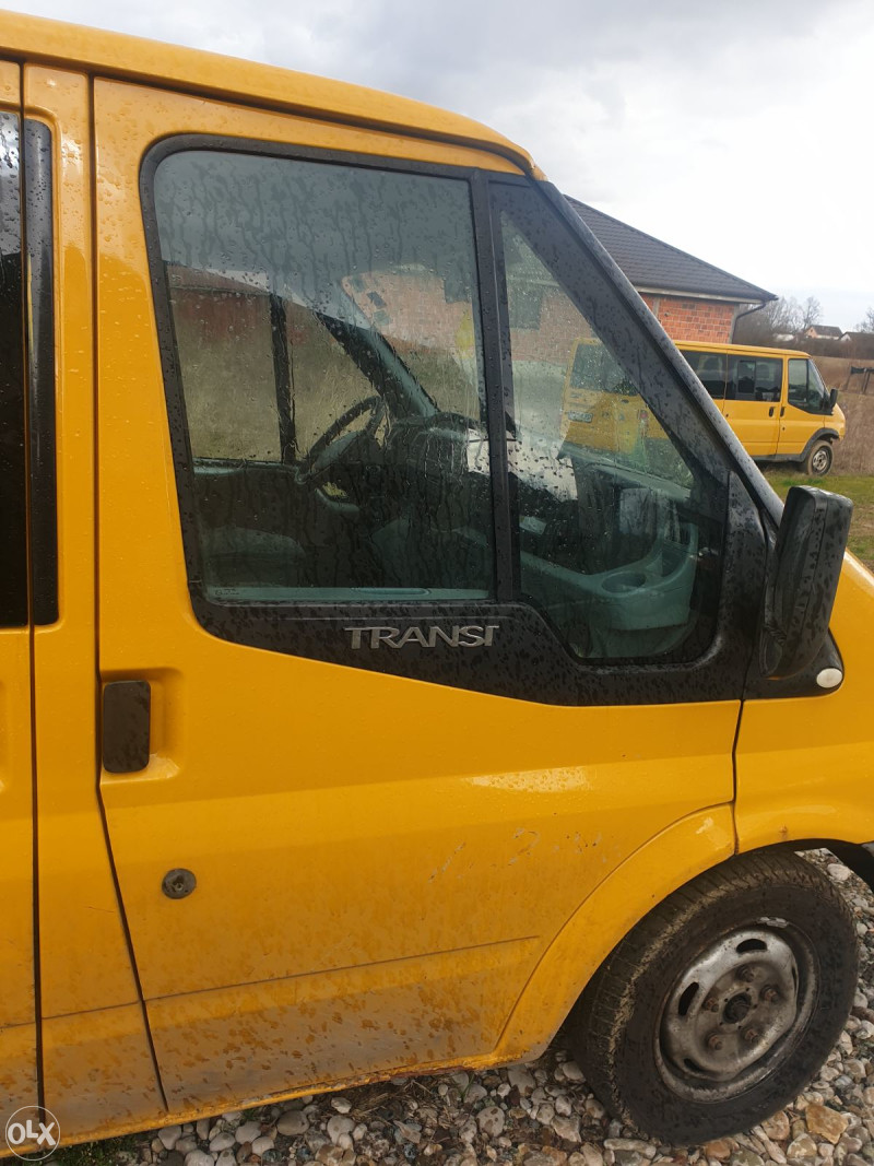 FORD TRANZIT KOMBI 2.2dizel 2008god. VRATA - Limarija i plastika - OLX.ba