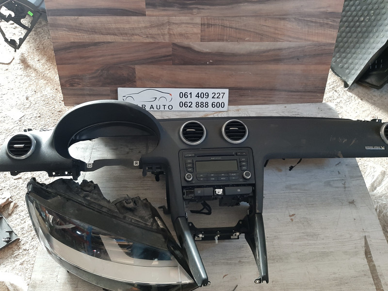 Audi A3 8P Instrument Tabla Konzola - Instrument table - OLX.ba