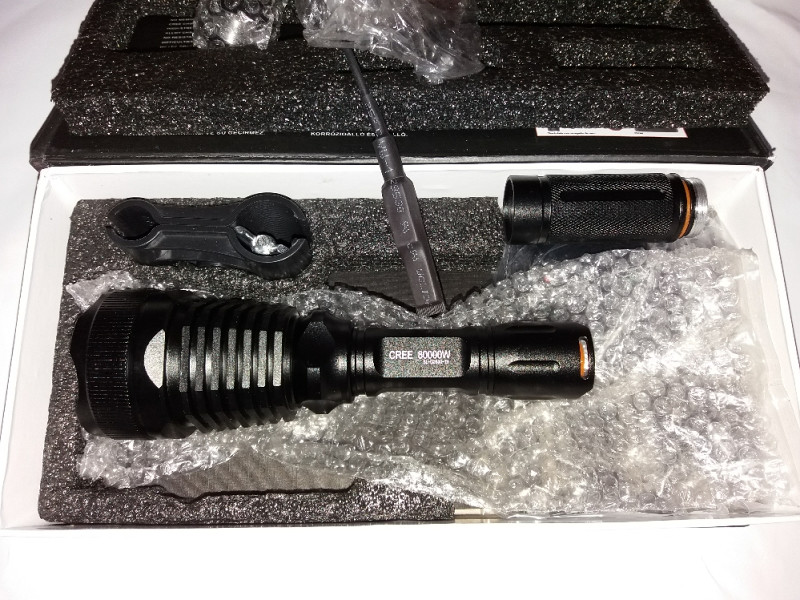 Led Baterija-Baterijska Lampa Za Lov [80000W New Model] - Sportska ...