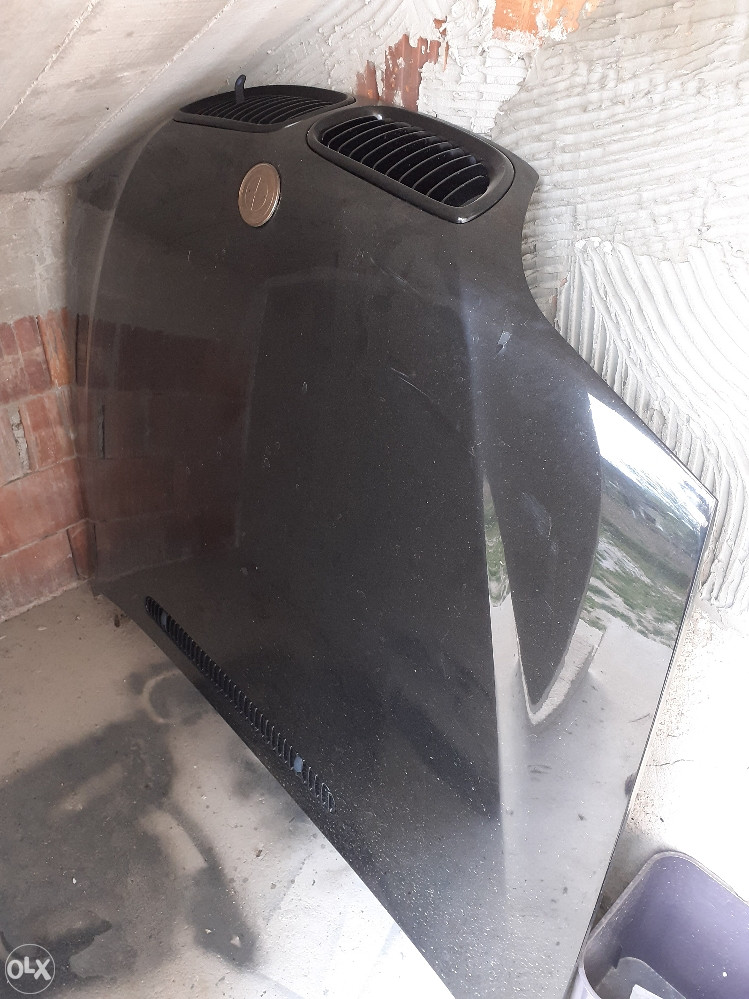Hauba bmw e46 FACELIFT kompletna hauba - Haube - OLX.ba