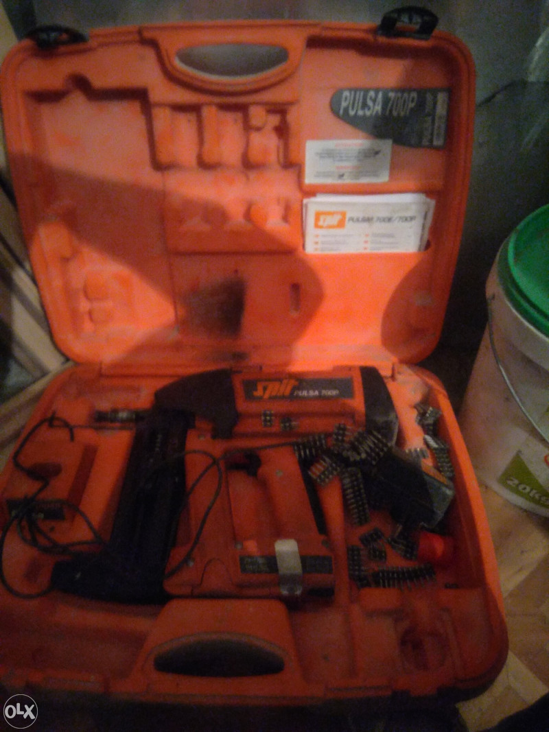 Spit pulsa 700p pištolj za eksere - Industrijske klamerice - OLX.ba
